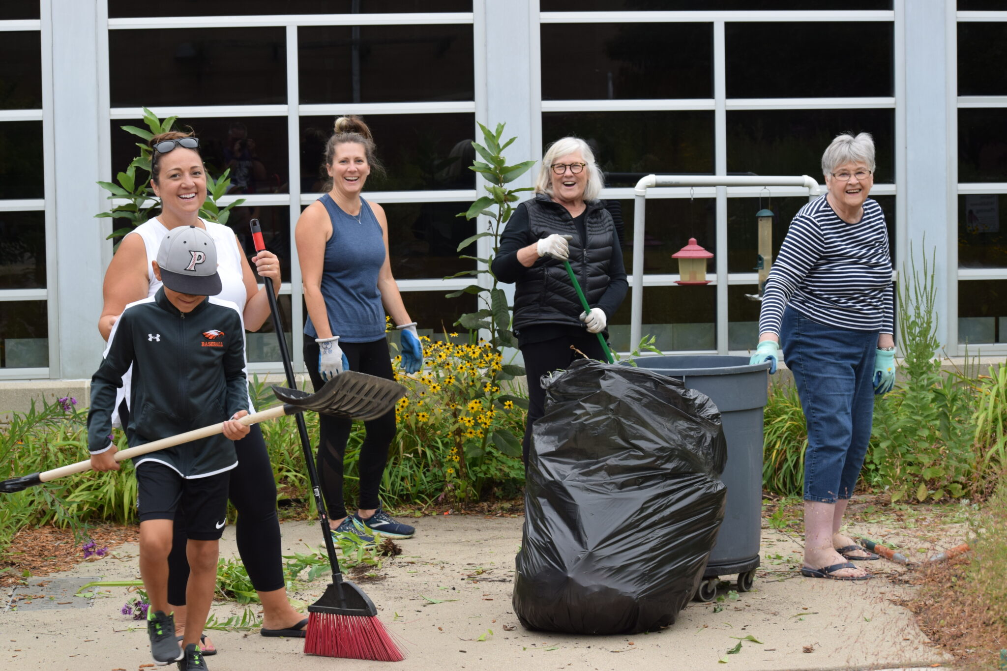 Campus Beautification Day at Prairie – College Community School District